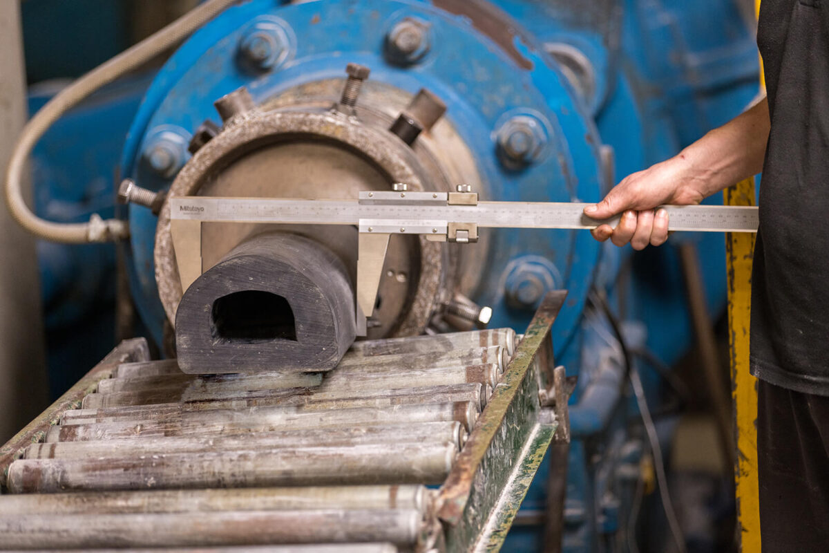 What is the difference between hot-feed and cold-feed extrusion - Harltex